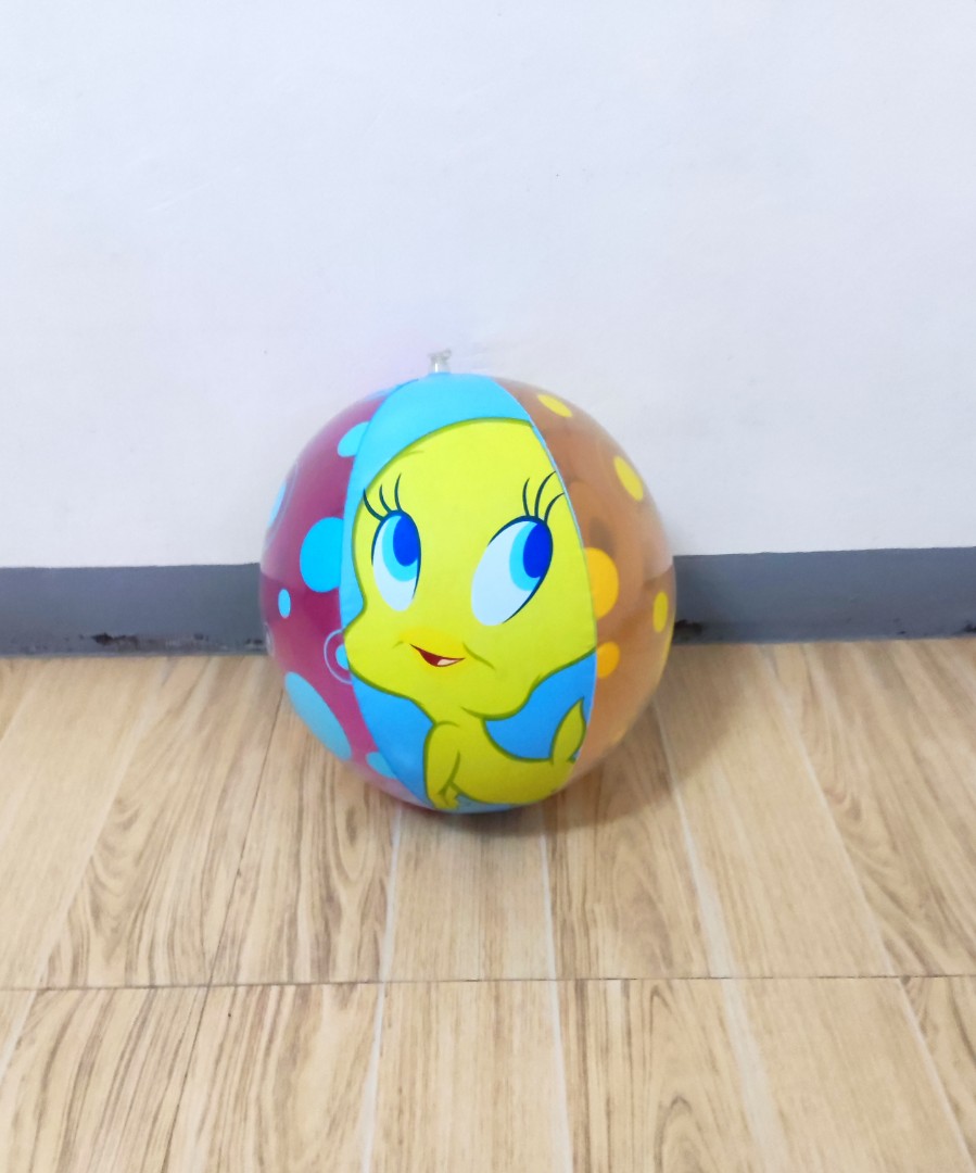 Tweety Bird Beach Ball, Hobbies & Toys, Toys & Games on Carousell