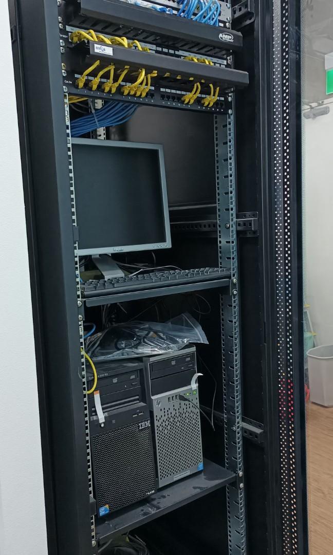 Used Server Rack 42U, Everything Else on Carousell