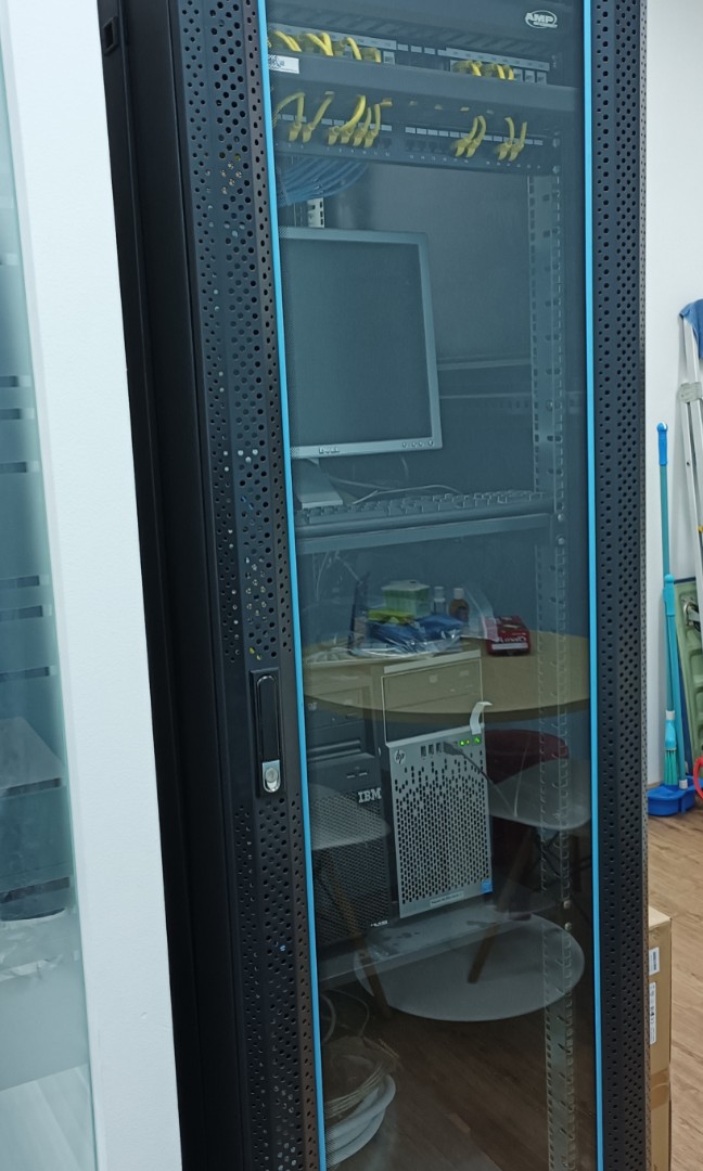 Used Server Rack 42U, Everything Else on Carousell