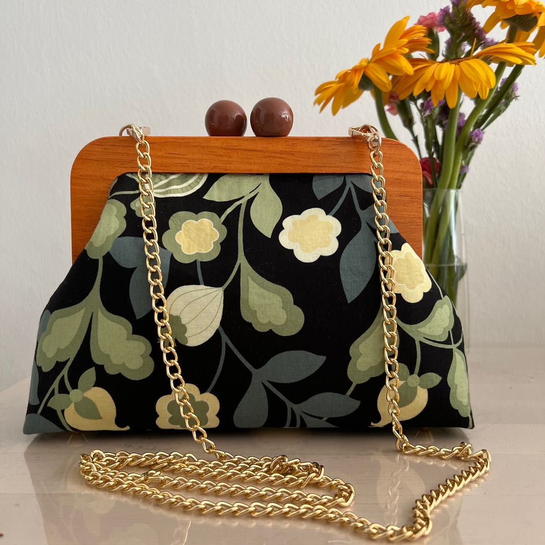 Wood frame purse, Women's Fashion, Bags & Wallets, Purses & Pouches on ...