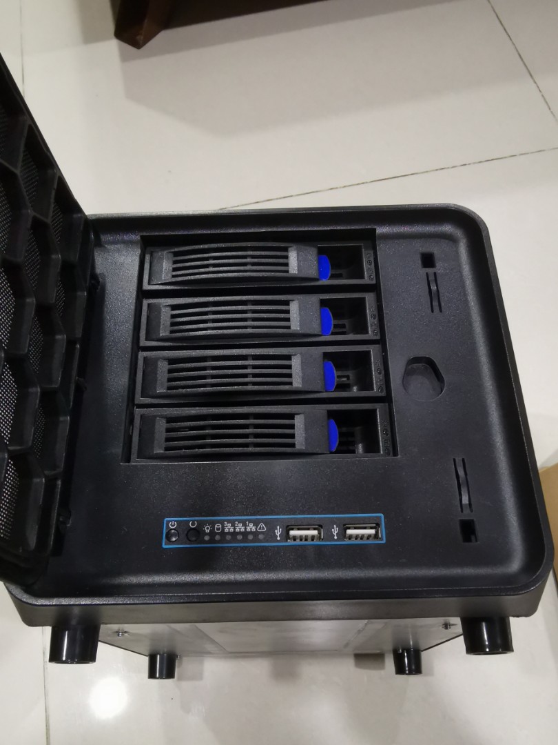 4 bays casing NAS storage, Computers & Tech, Parts & Accessories ...