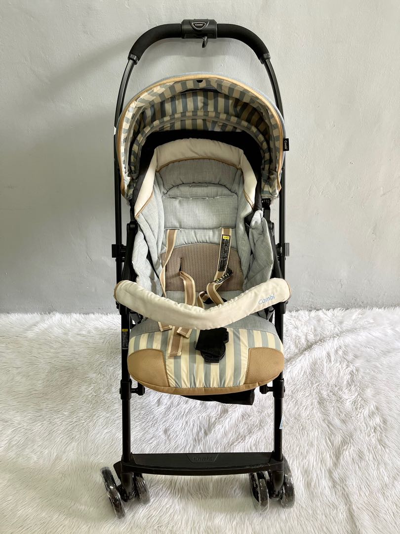 COMBI MECHACAL HANDY STROLLER, Babies & Kids, Going Out, Strollers on ...