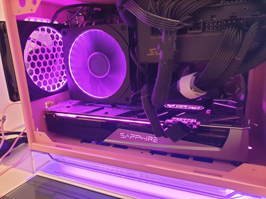 Custom Pink Themed PC - Intel Core i7 8700 - Sapphire 5700xt Nitro+ ...