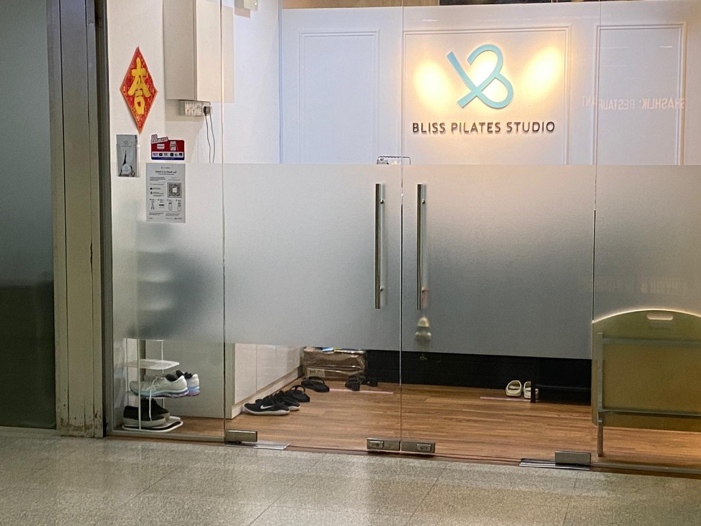 Custom Signage: Acrylic Signage/ System Signage/ Acrylic Lightbox ...