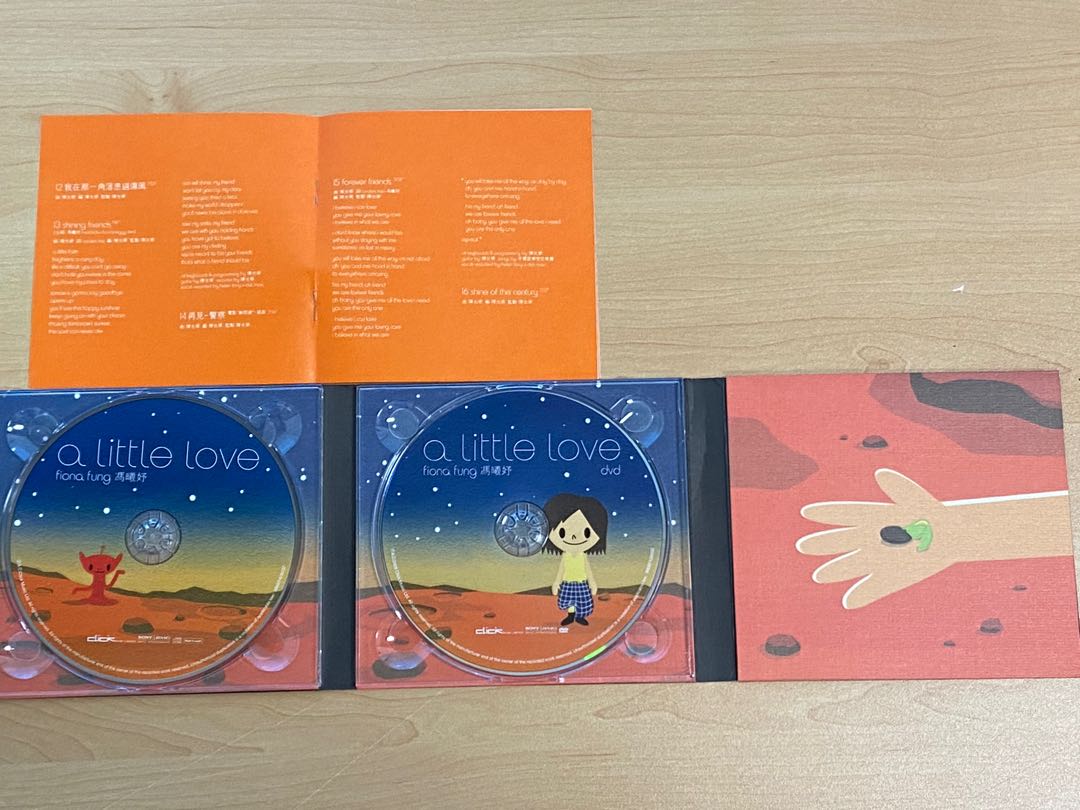 {日本製} 馮曦妤 A Little Love CD+DVD 專輯 Fiona Fung, 興趣及遊戲, 音樂、樂器 & 配件, 音樂與媒體 ...