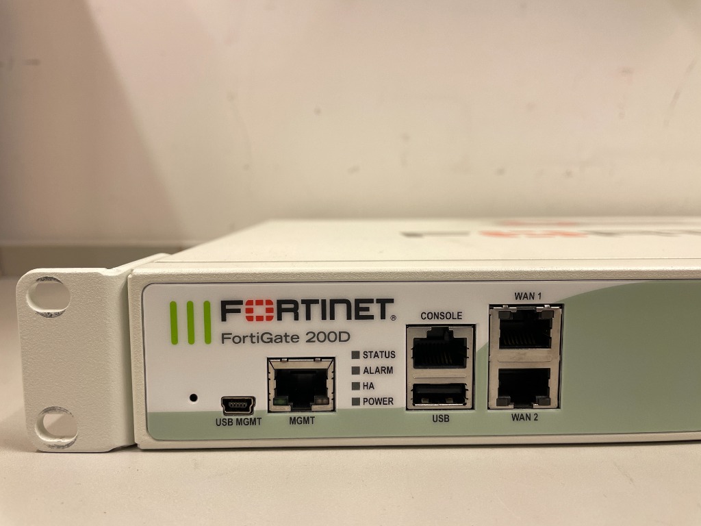 Fortigate FG-200D 16-Port Firewall 防火牆, 電腦＆科技, 商務用科技產品 - Carousell