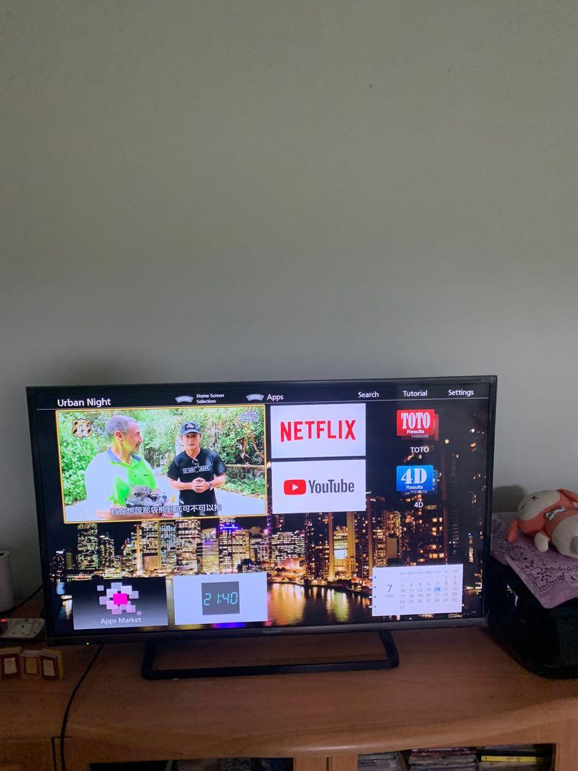 PANASONIC LED SMART TV 44 INCH, TV & Home Appliances, TV ...