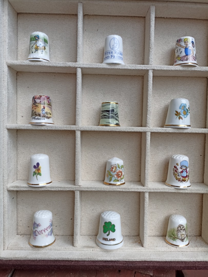 Vintage 12-Piece Thimbles Collection In A Wall Display Case, Hobbies ...