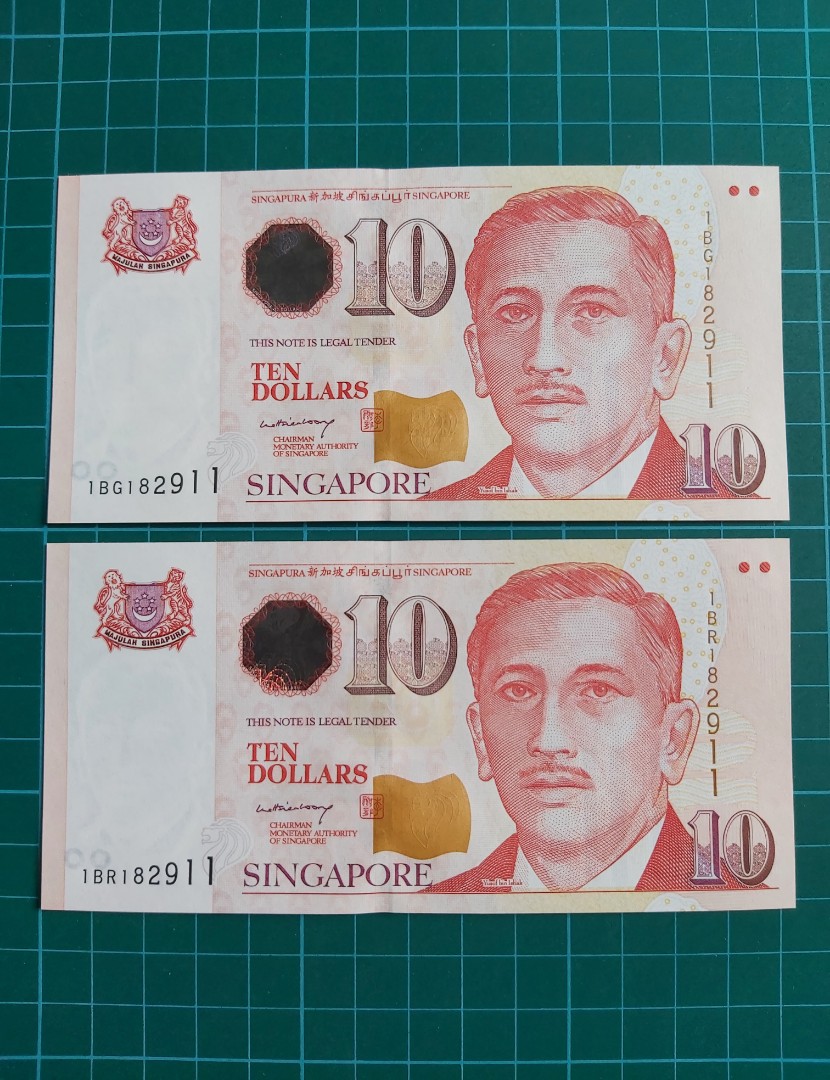 2x identical PM Lee sign $10 Singapore currency ten 10 dollars portrait ...
