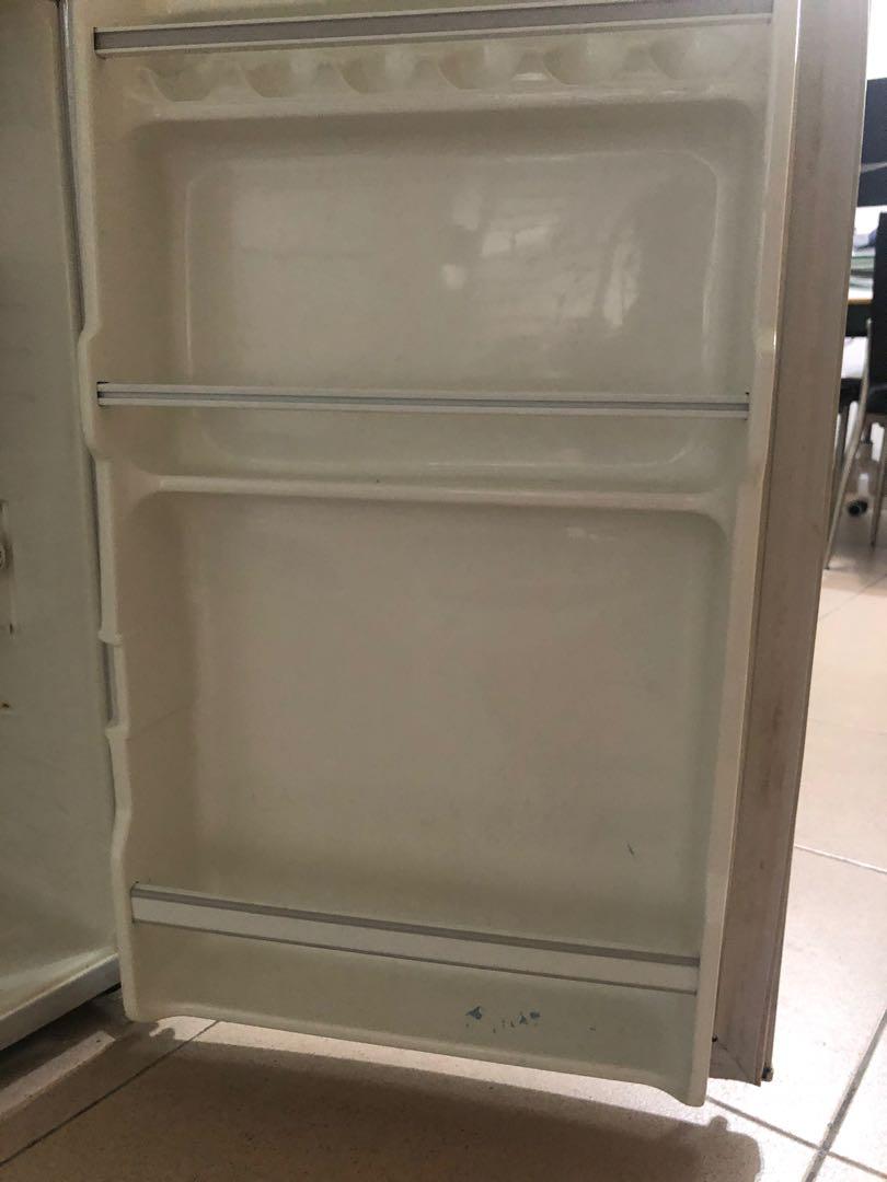 Akira Mini Fridge, TV & Home Appliances, Kitchen Appliances ...