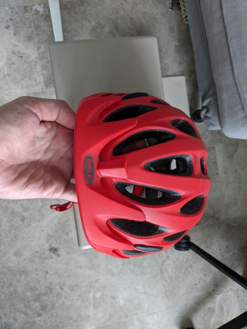 Bell Tracker Helmet, Sports Equipment, Bicycles & Parts, Parts & Accessories on Carousell