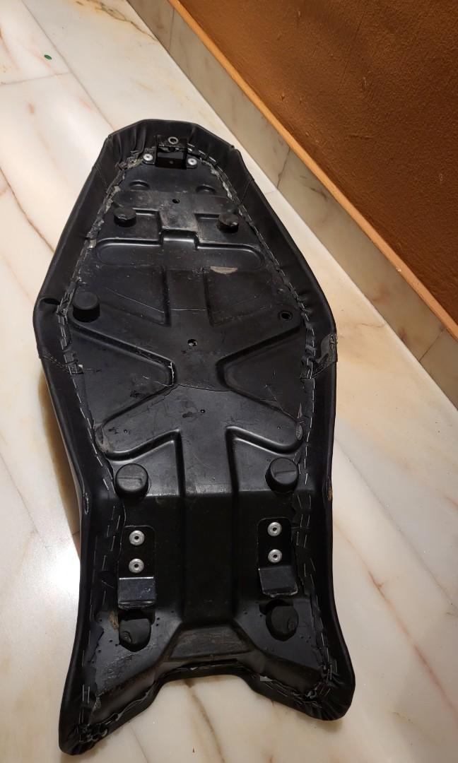 BMW Rninet Unit Garage Seat, Motorcycles, Motorcycle Accessories on ...