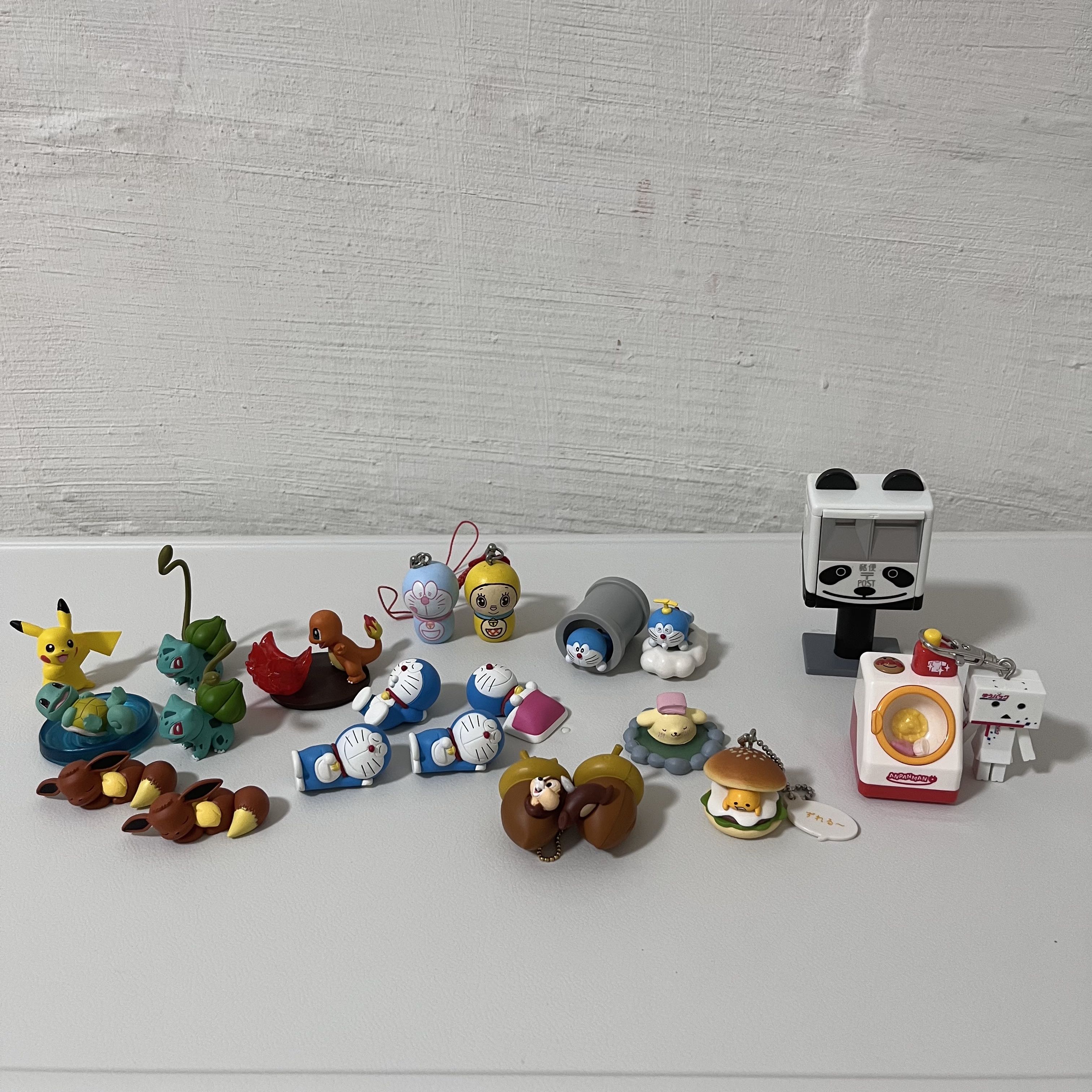 Pokemon Doraemon Chip n Dale Sanrio Gachapon Capsule Toy, Hobbies ...