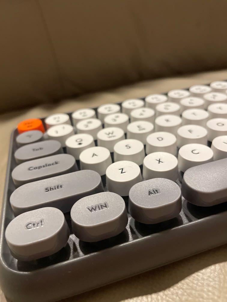 Retro Tacky Wireless Keyboard, Computers & Tech, Parts & Accessories ...
