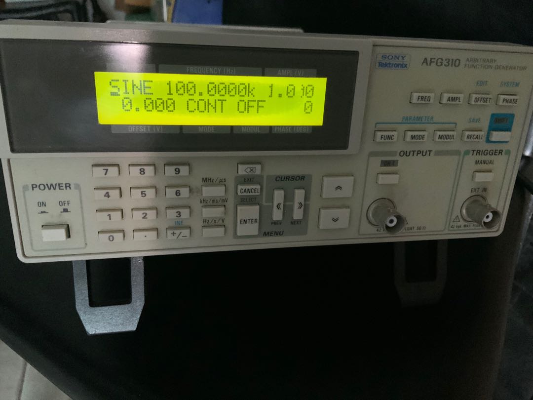 Sony AFG 310 arbitrary signal generator, Computers & Tech, Parts ...
