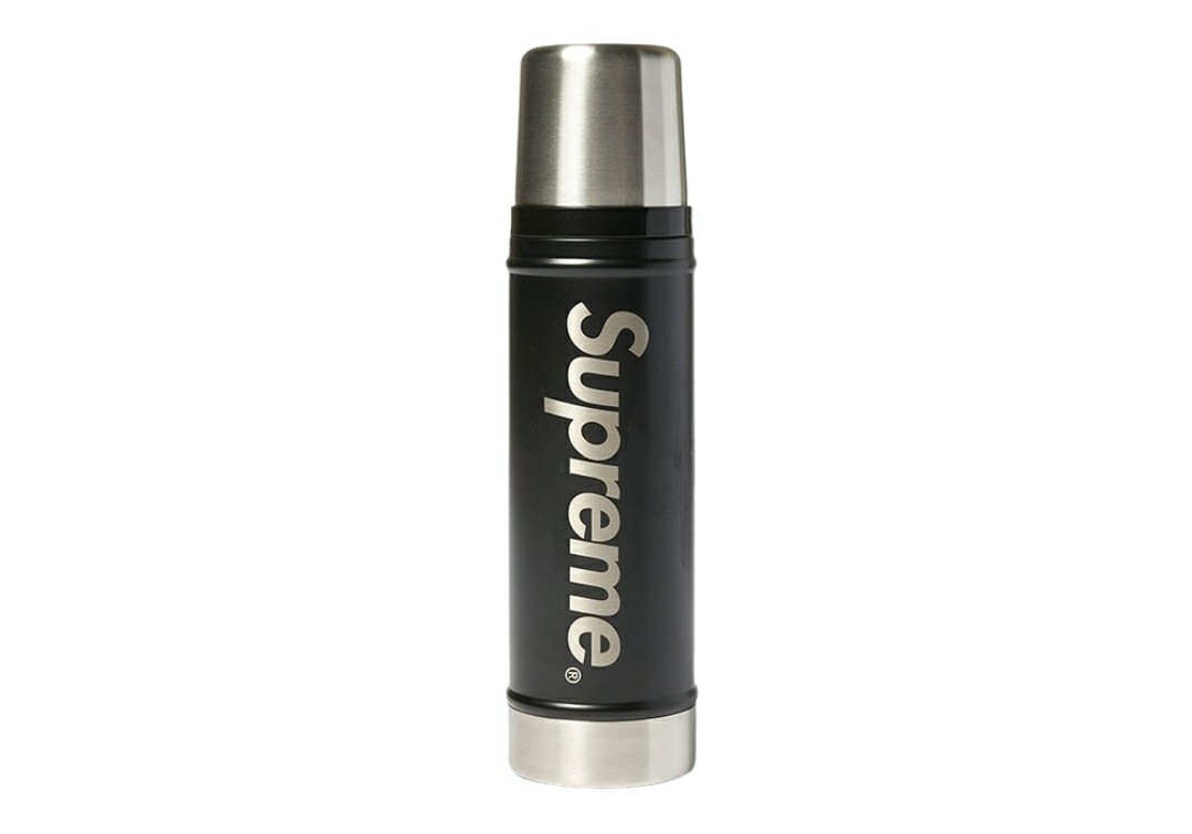 Supreme stanley 20oz vacuum bottle(black), Everything Else on Carousell