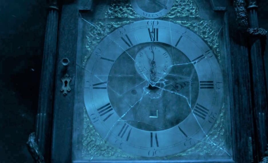 'Vecna - Stranger Things' Look-alike Grandfather Clock, Hobbies & Toys ...