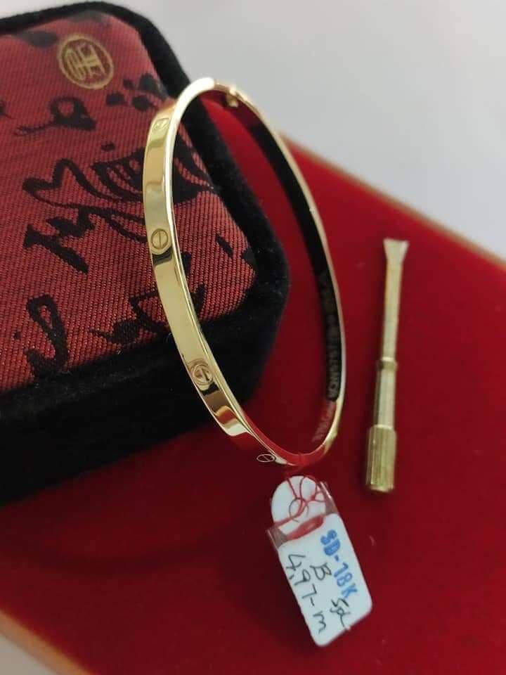 💯18K SAUDI GOLD CARTIER SCREW TYPE BANGLE, Women's Fashion, Jewelry ...
