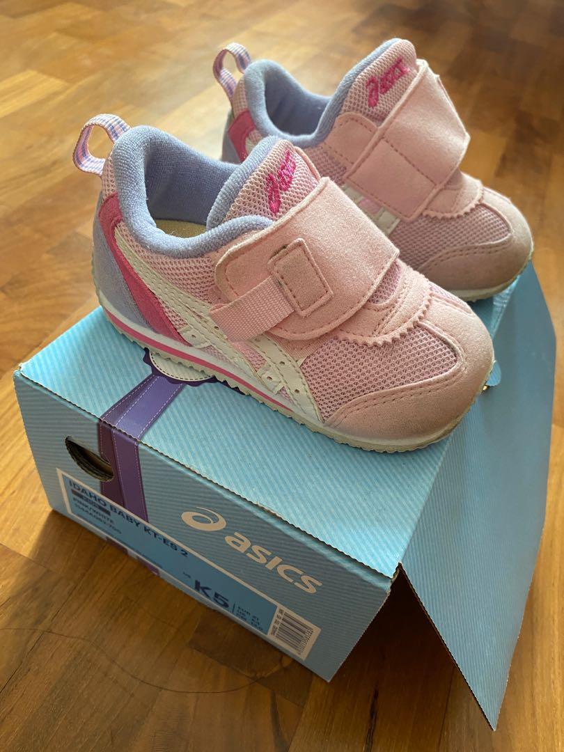 Asics baby shoes, Babies & Kids, Babies & Kids Fashion on Carousell