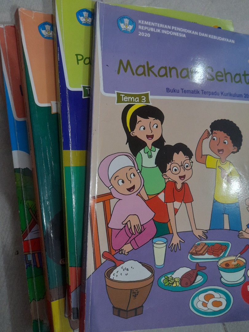 Buku tema tematik kelas 5, Buku & Alat Tulis, Buku Pelajaran di Carousell