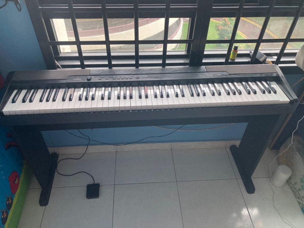 CDP-100 Casio Piano Keyboard with Stand, Hobbies & Toys, Music & Media ...