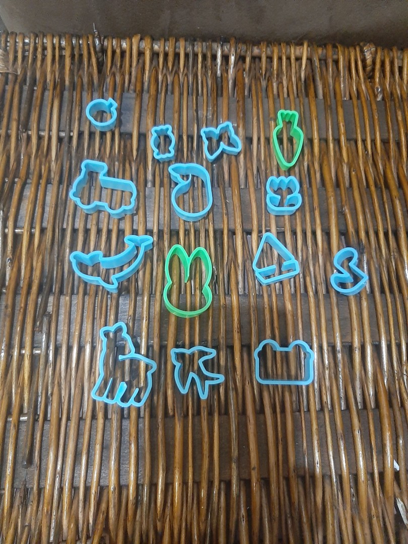 Clay molder, Hobbies & Toys, Toys & Games on Carousell