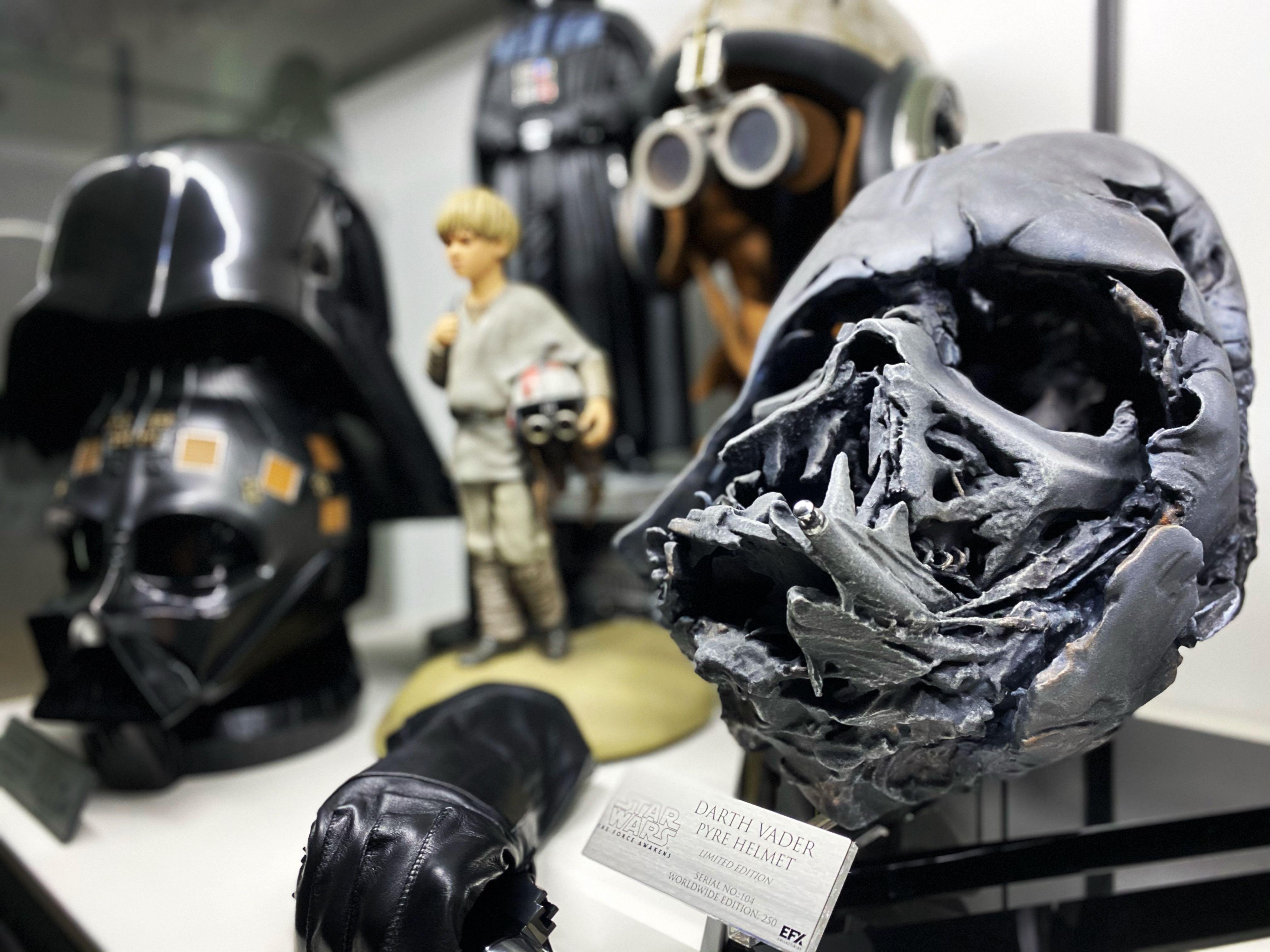 EFX DARTH VADER Pyre Helmet Prop Replica Star Wars. Displayed Piece ...