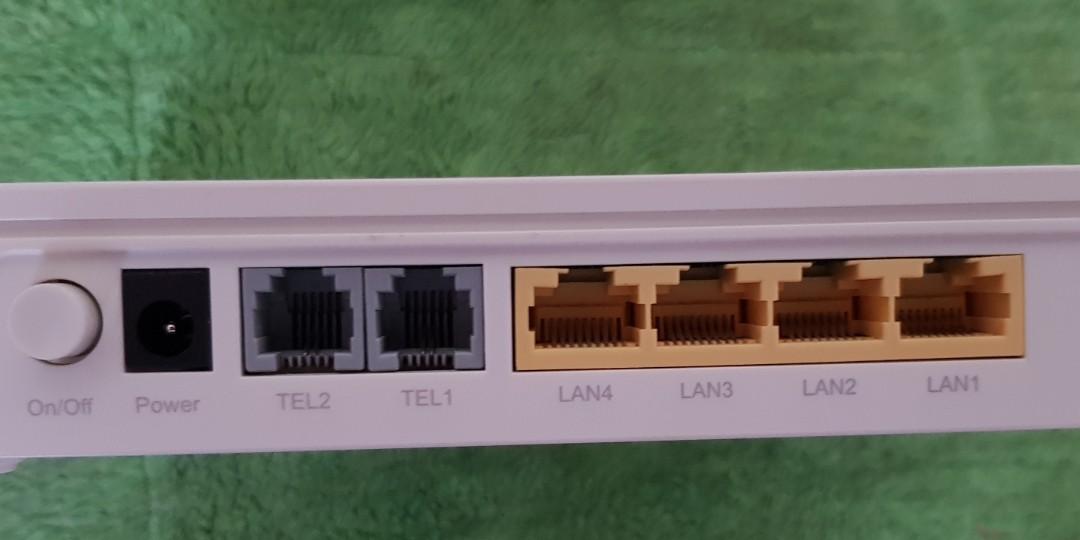 Huawei Modem (Echolife HG8240H5), TV & Home Appliances, TV ...