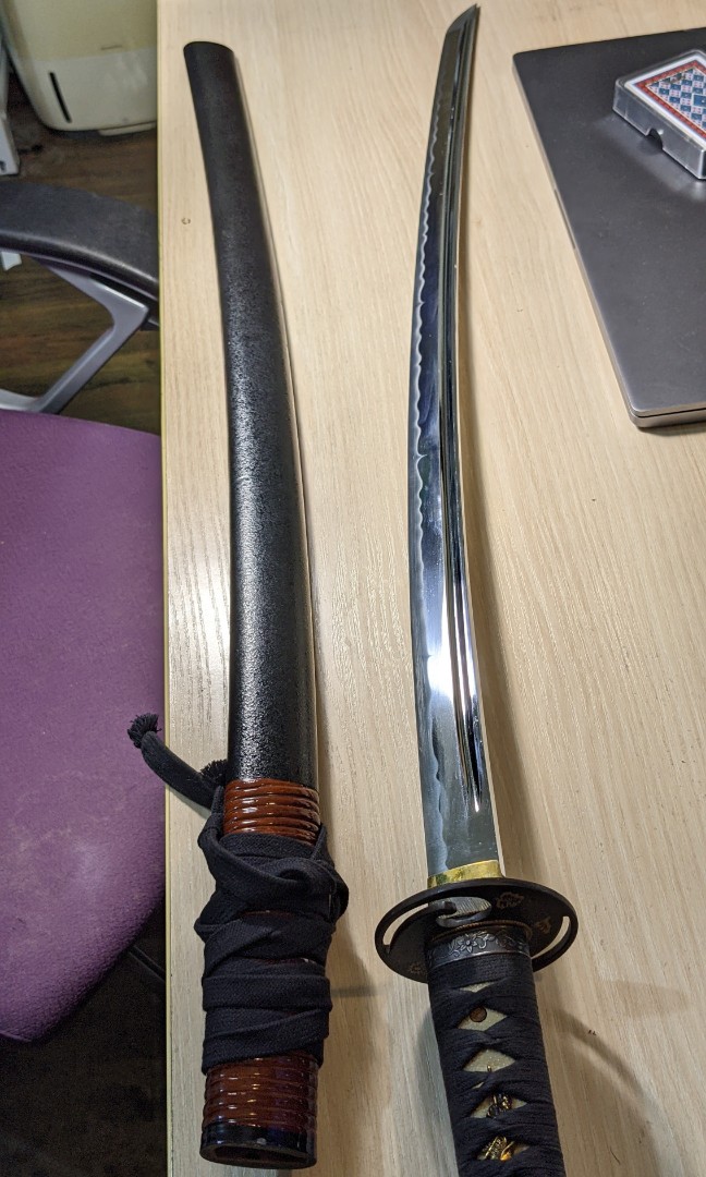 Katana real ray skin handle mahogany case covered with lacquer, Hobbies ...