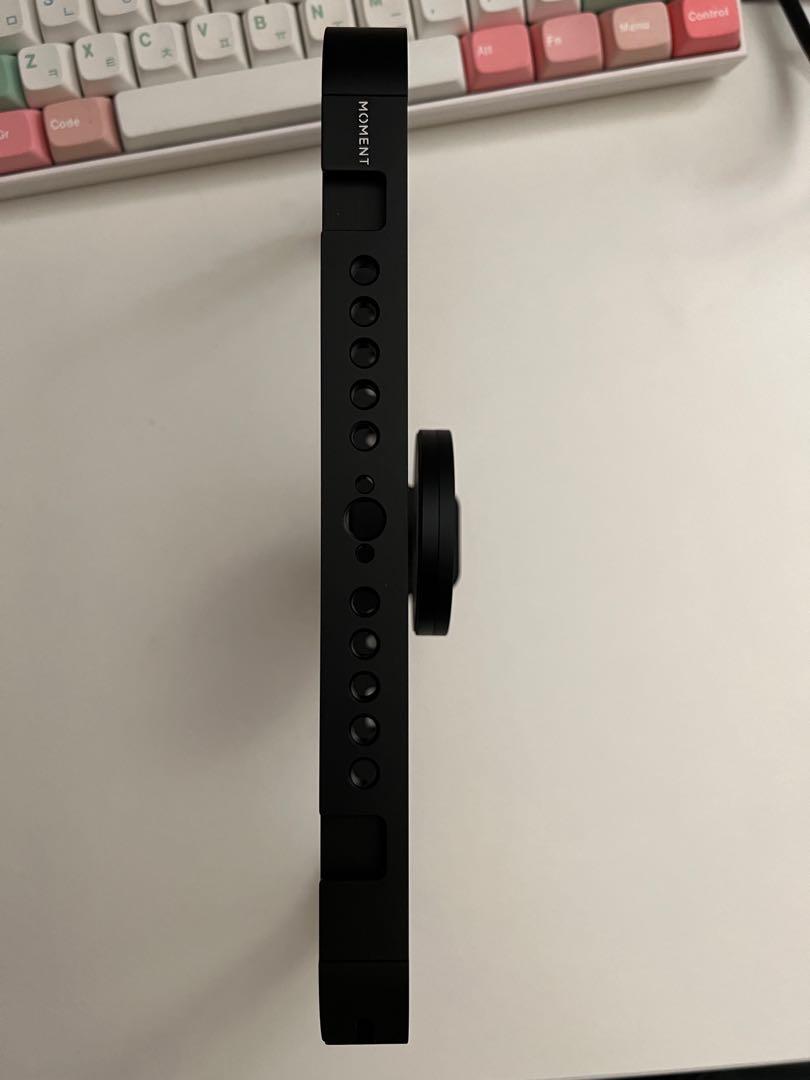 Moment Mobile Filmmaker Cage for Magsafe, Mobile Phones & Gadgets ...