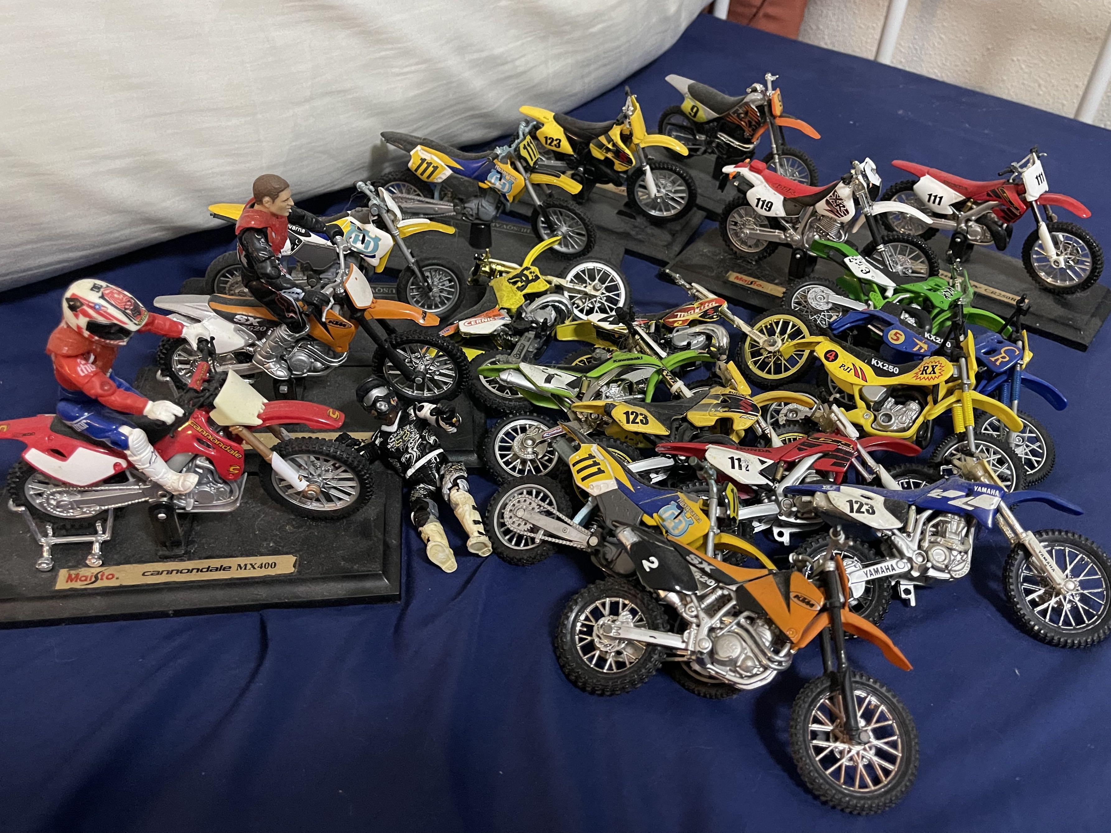 Motocross diecast, Hobbies & Toys, Toys & Games on Carousell