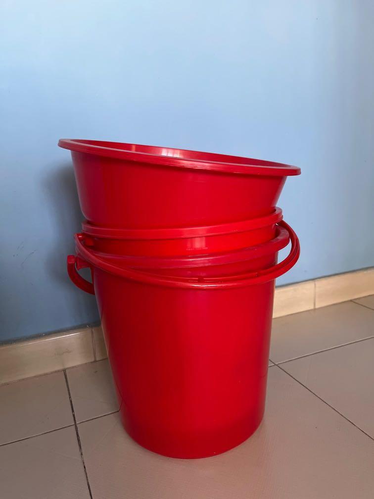 Red Pails and Basin, Everything Else on Carousell