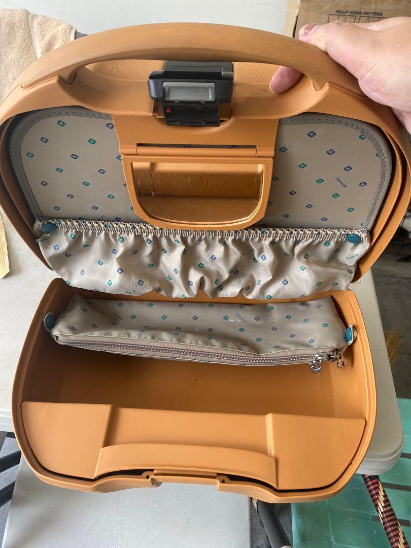 Samsonite, Beauty & Personal Care, Face, Makeup on Carousell