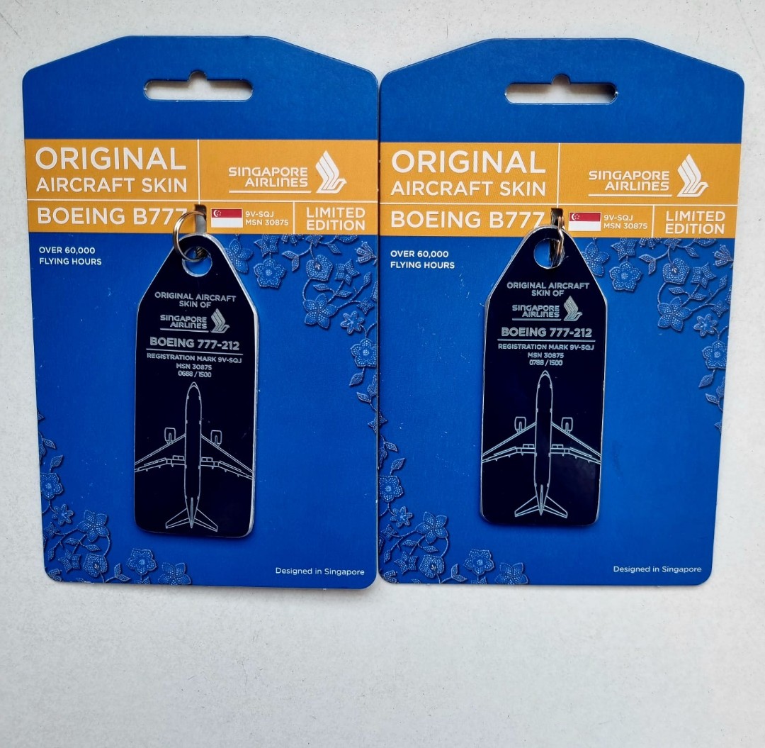 Singapore Airlines B777 SQ SIA aircraft tags - consecutive golden ...