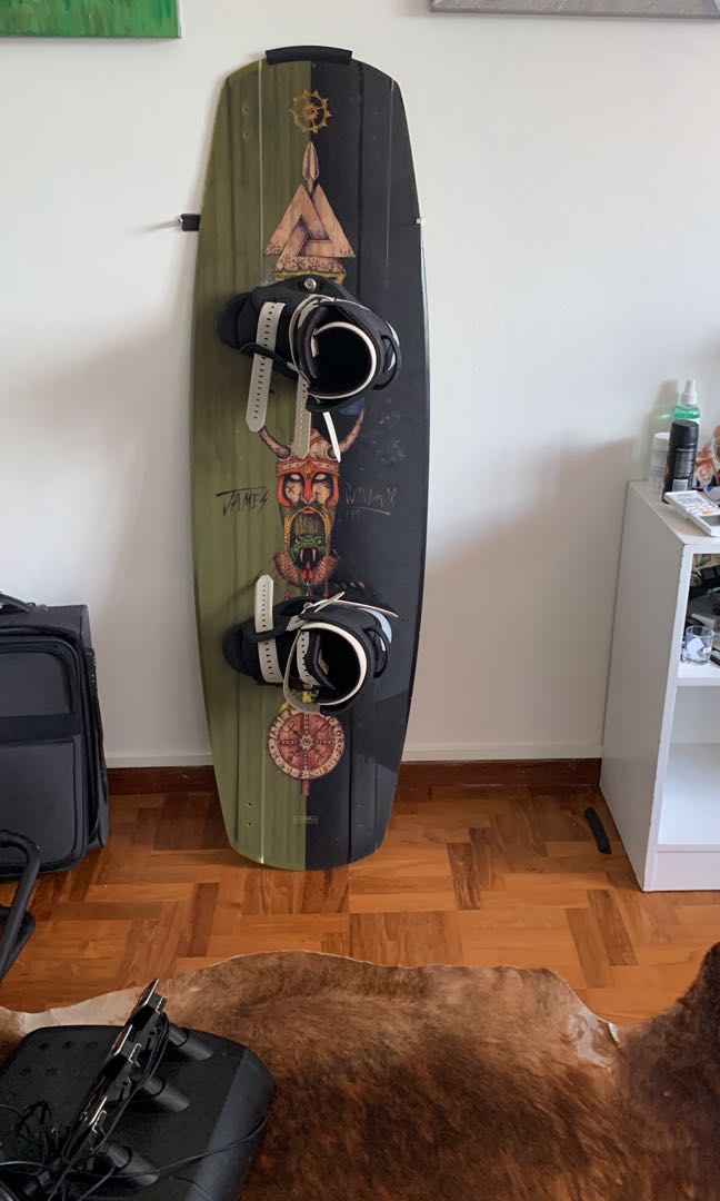 slingshot-wakeboard-best-helmet-and-bag-sports-equipment-sports