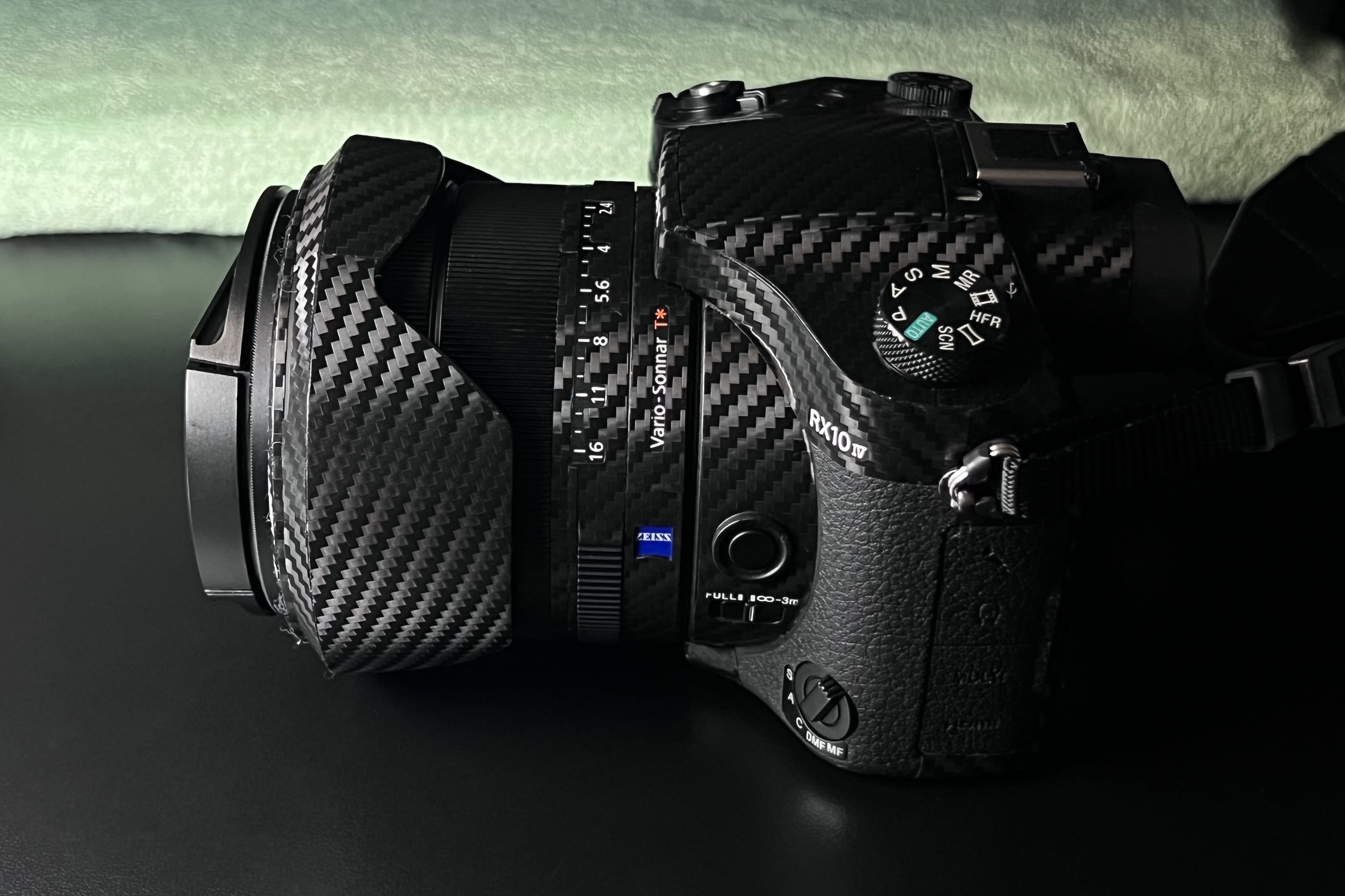 Sony RX10M4 / RX10IV, Photography, Cameras on Carousell