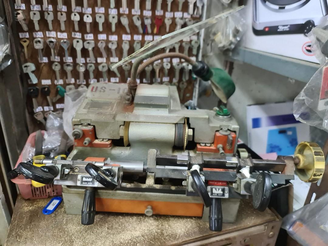 2 Key duplicating machine set, Hobbies & Toys, Stationery & Craft ...