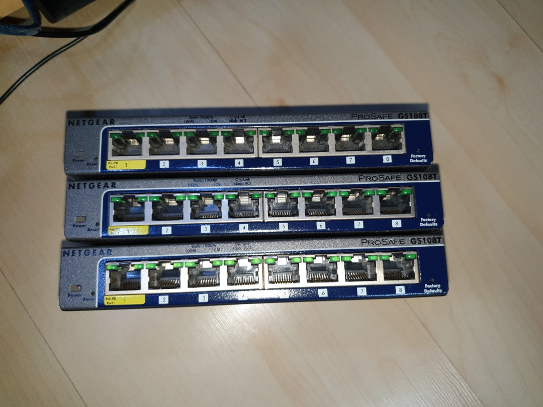 8-port 1Gbps full metal gigabit smart switch with 1 port PoE-PD ...