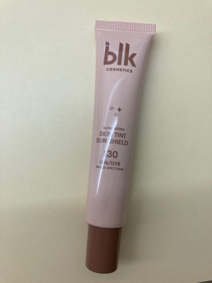 BLK Skin Tint Sun Shield (Illuminating) - with FREEBIE, Beauty ...