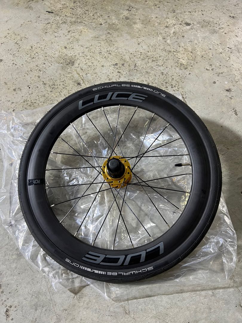 LUCE Aero Wheel Set with Schwalbe Tyre ( 406 ), Sports Equipment ...
