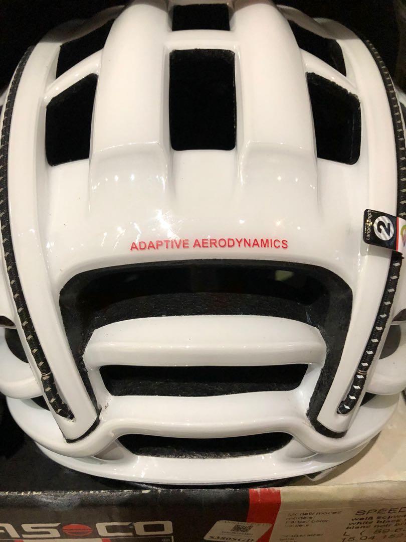 Casco Adaptive Aerodynamics Speedster helmet with visor, Sports ...