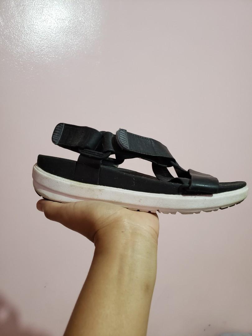 Fitflop original, Women's Fashion, Footwear, Flats & Sandals on Carousell