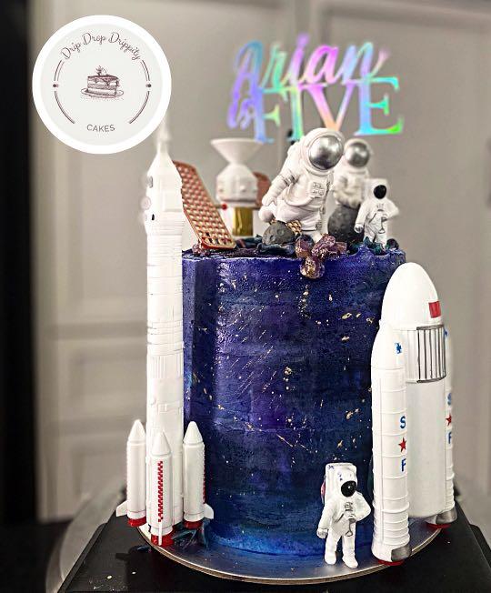 space drip cake