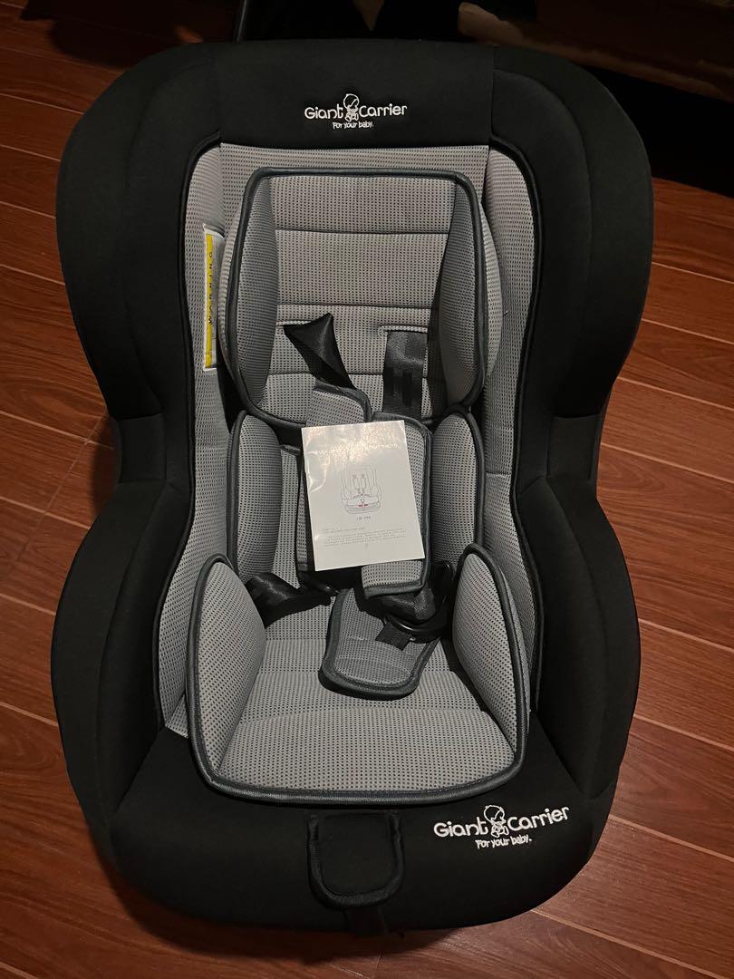 Giant Carrier Zander Car Seat, Babies & Kids, Going Out, Car Seats on ...