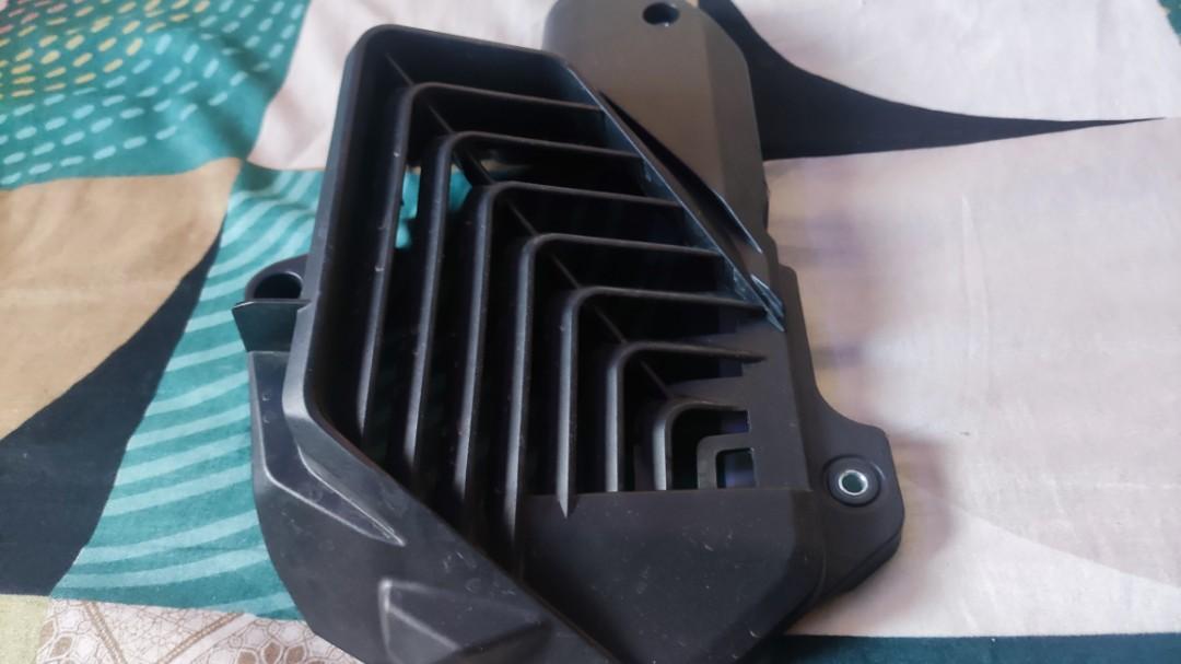 Honda PCX 160 Stock Radiator Cover, Motorbikes, Motorbike Parts ...