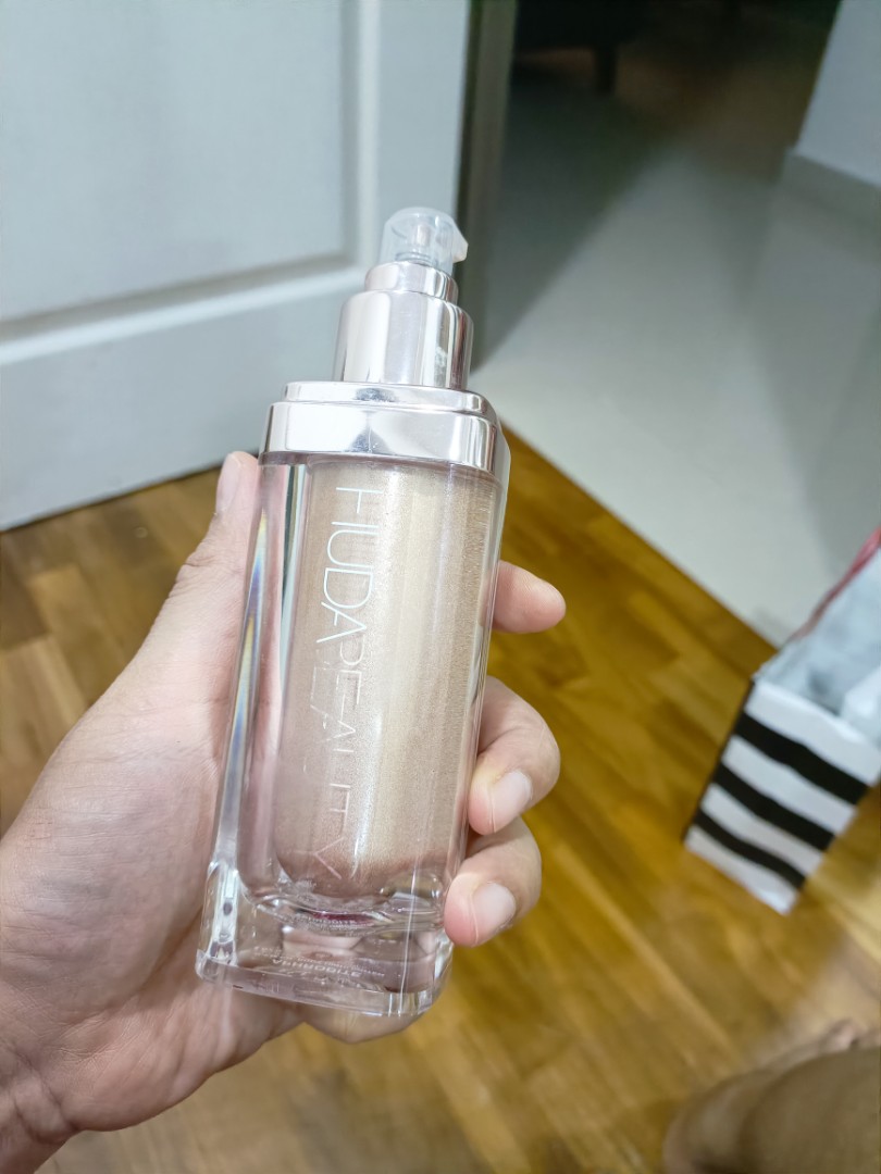 Huda Beauty Illuminator, Beauty & Personal Care, Face, Makeup on Carousell