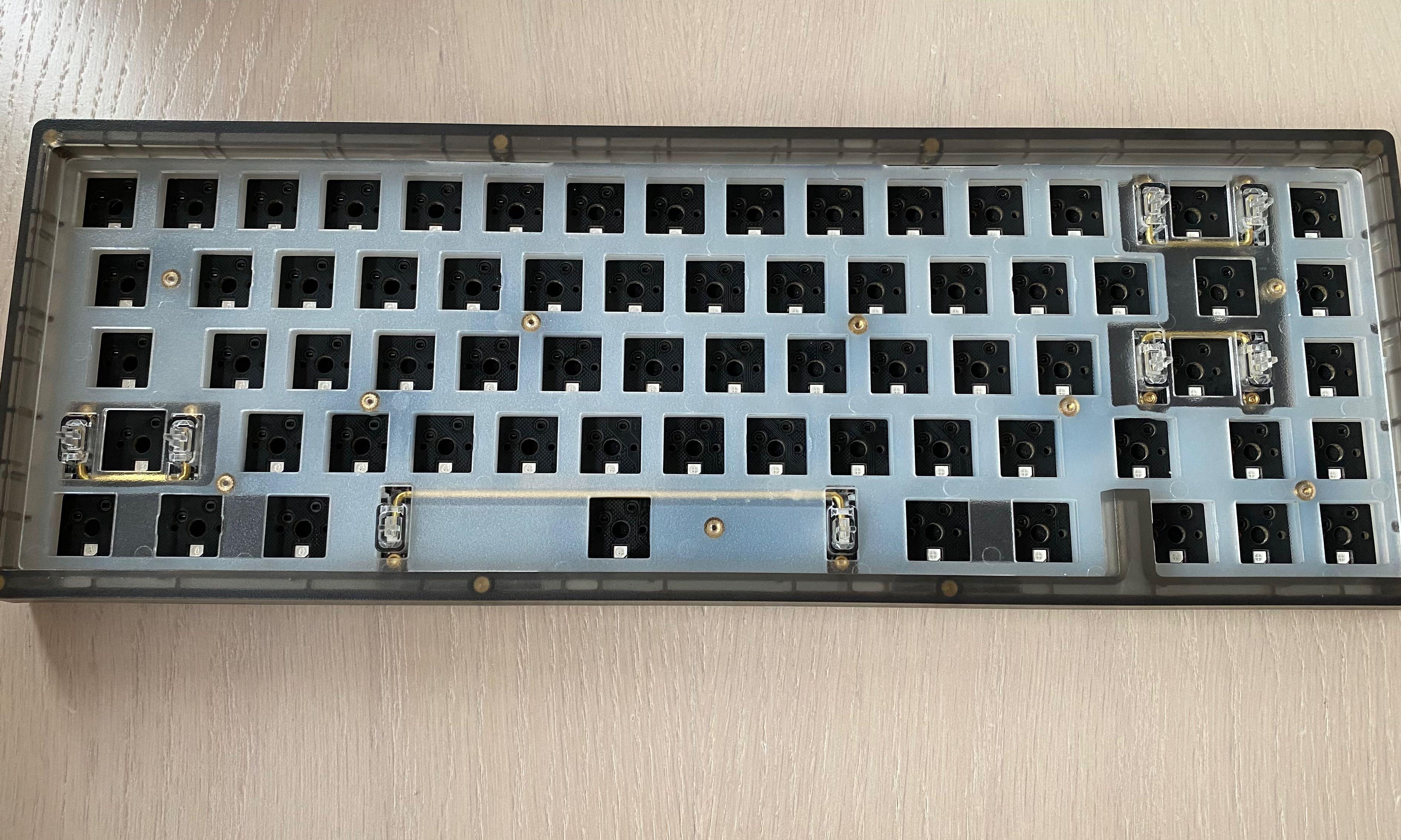 Keyboard KBD Fans 67 lite R3 Hotswap Barebones, 電腦＆科技, 電腦周邊及配件, 電腦鍵盤及相關 ...