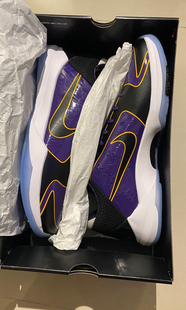 Kobe Proto 5, Men's Fashion, Footwear, Sneakers on Carousell