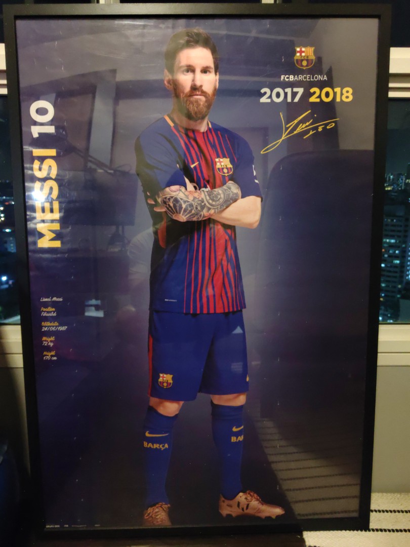 Lionel Messi Poster with Frame, Furniture & Home Living, Home Decor ...