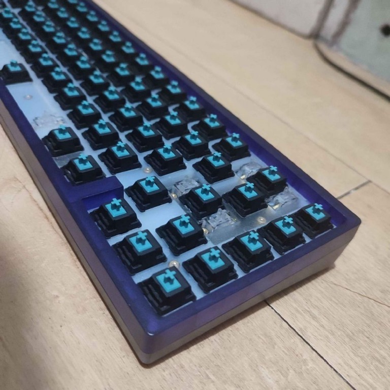Modded Kbd67 Lite R3 w/ Lubed and Filmed JWK Lagoons 89x, Computers ...
